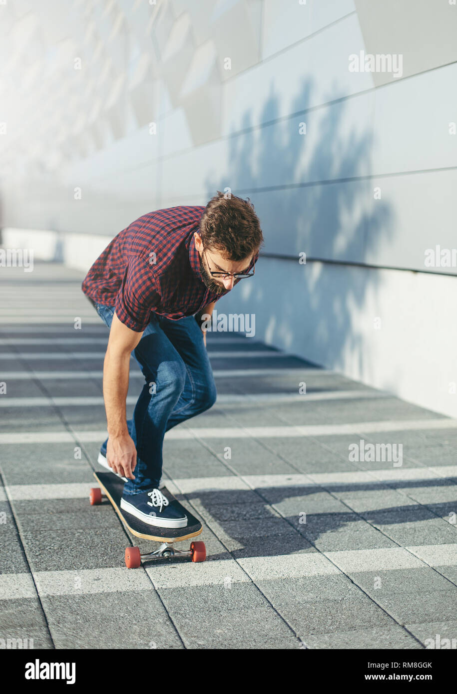 Vintage style longboard hi-res stock photography and images - Alamy