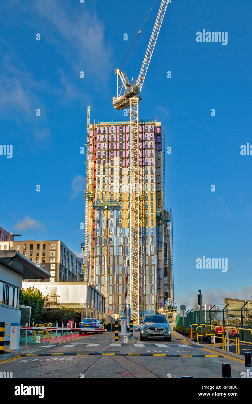 North acton hi-res stock photography and images - Alamy