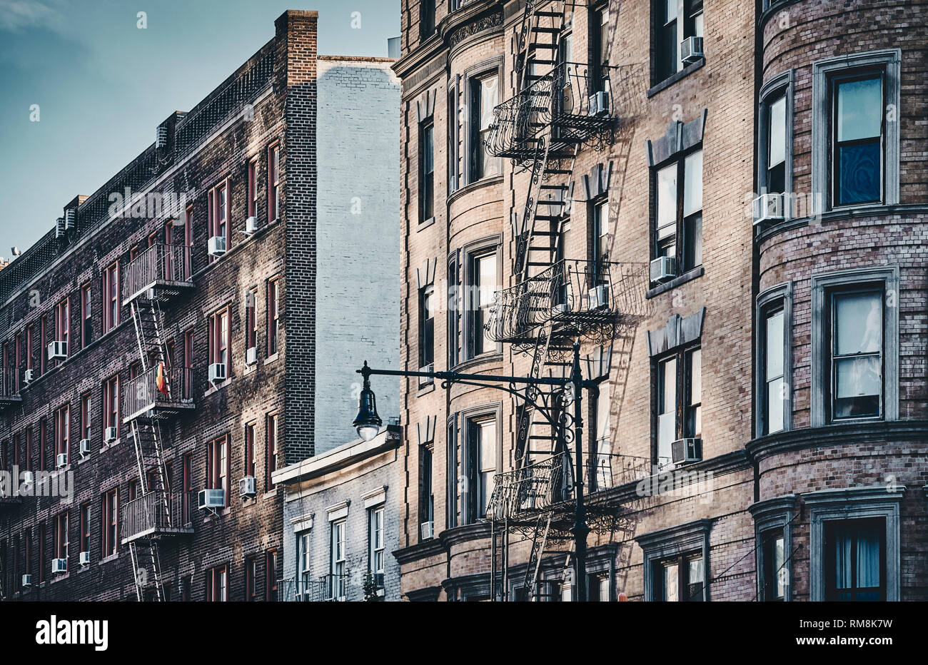 New york city tenement buildings hi-res stock photography and images ...