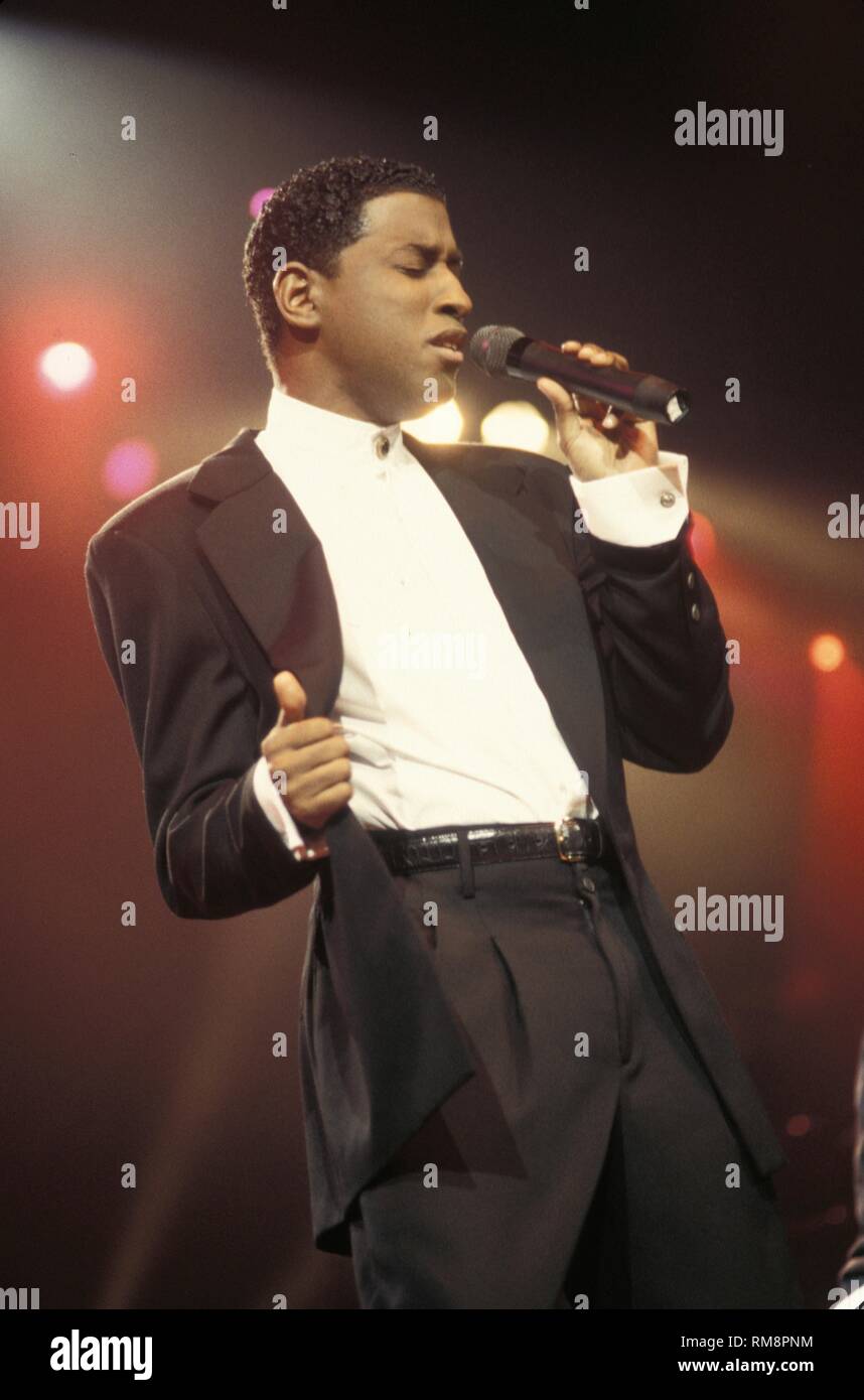 Babyface hi-res stock photography and images - Alamy