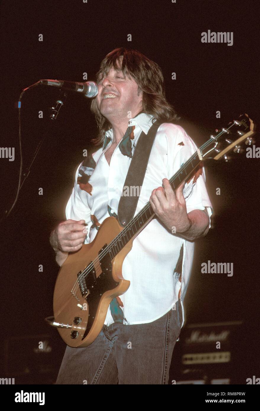 Joey molland hi-res stock photography and images - Alamy