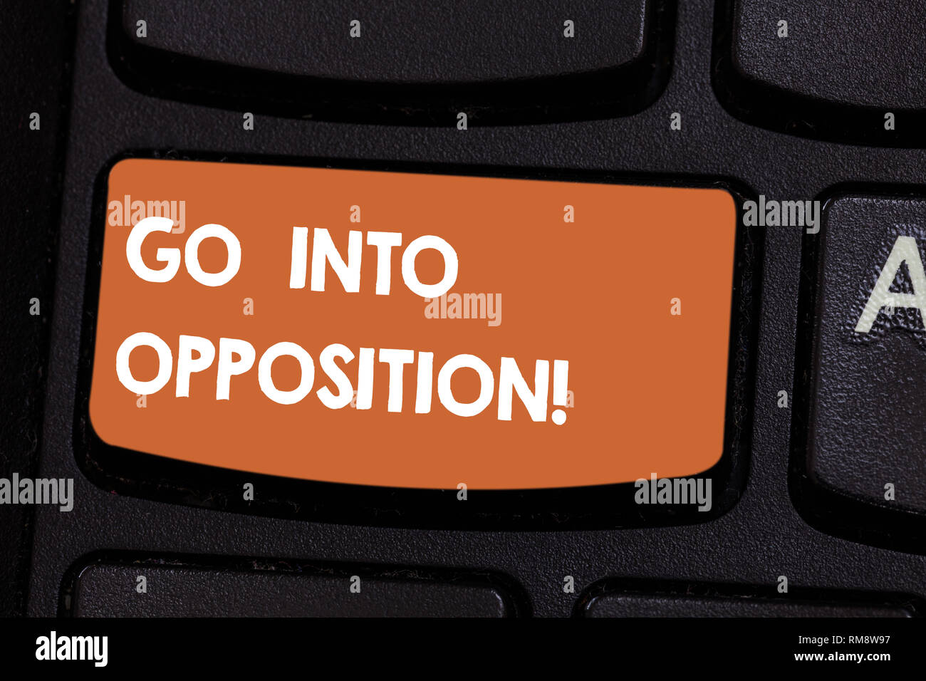 Opposite directions crowd hi-res stock photography and images - Alamy