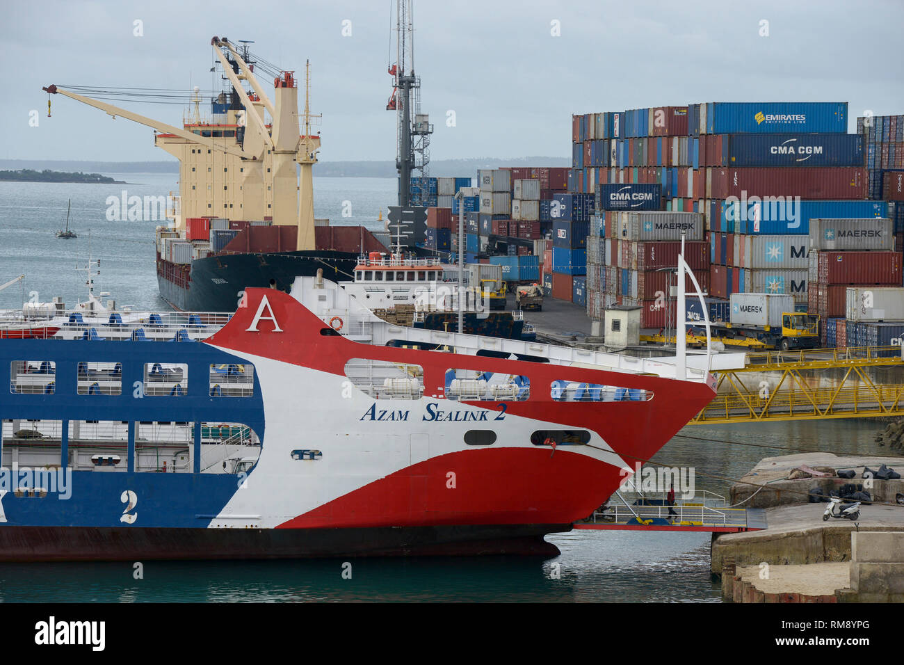 Azam sealink 2 hi-res stock photography and images - Alamy