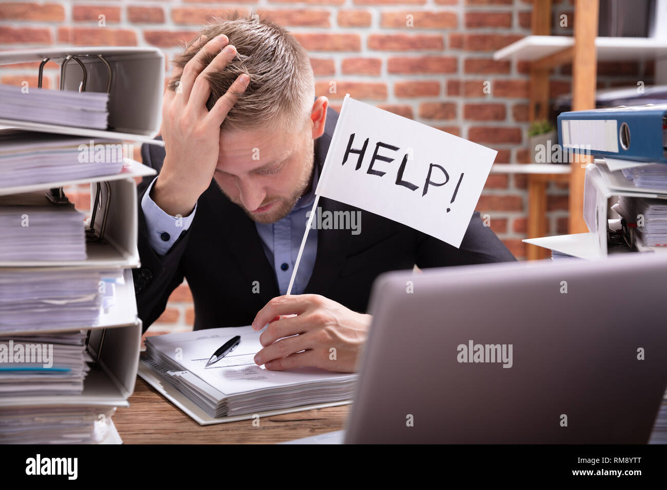 White flag in office hi-res stock photography and images - Alamy