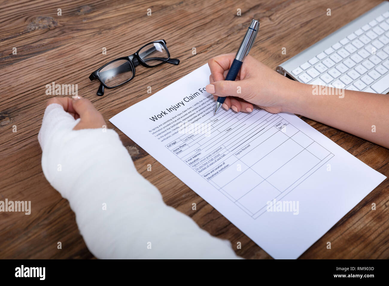 Work accident desk hi-res stock photography and images - Alamy