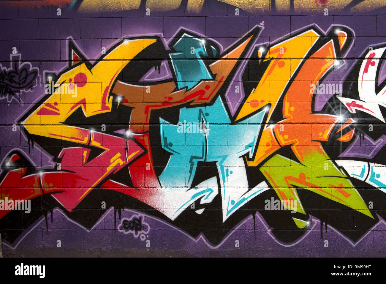 Escritura de graffiti hi-res stock photography and images - Alamy