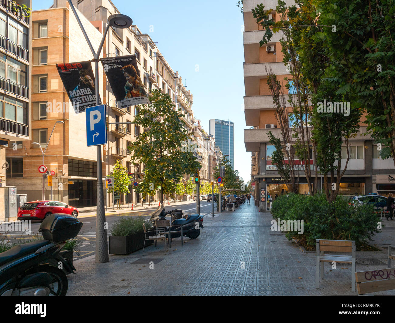 Bank of spain black and white hi-res stock photography and images - Alamy