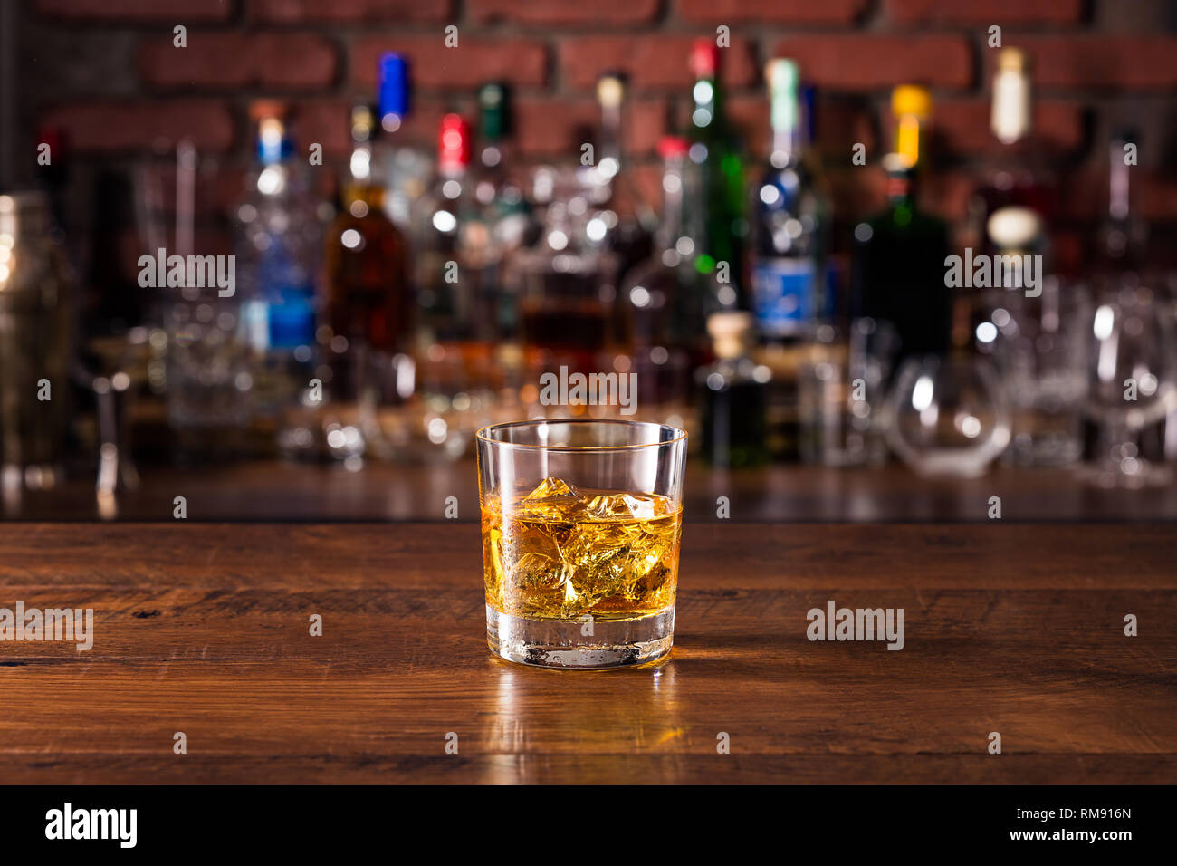 Rocks bar hi-res stock photography and images - Alamy