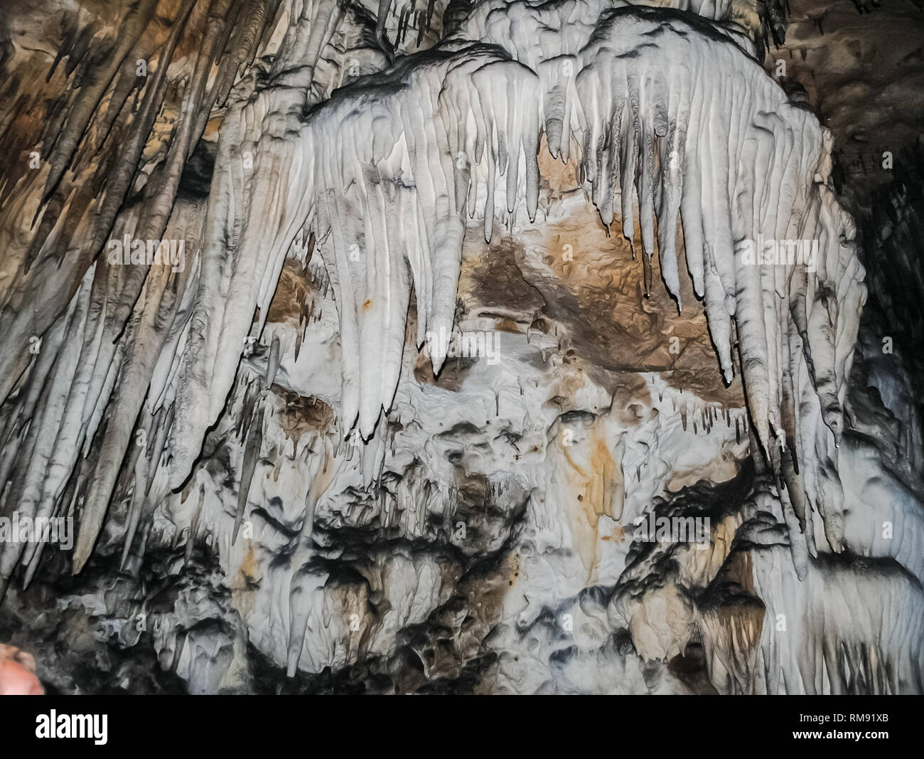 Stalactites stalagmites on walls hi-res stock photography and images ...