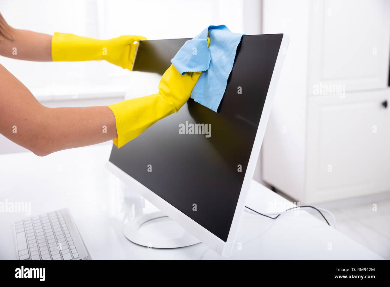 Electronic monitor hi-res stock photography and images - Alamy