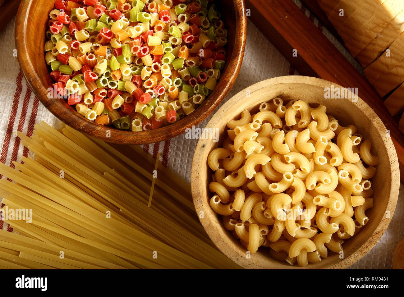 Pasta texture uncooked macaroni hi-res stock photography and images - Alamy