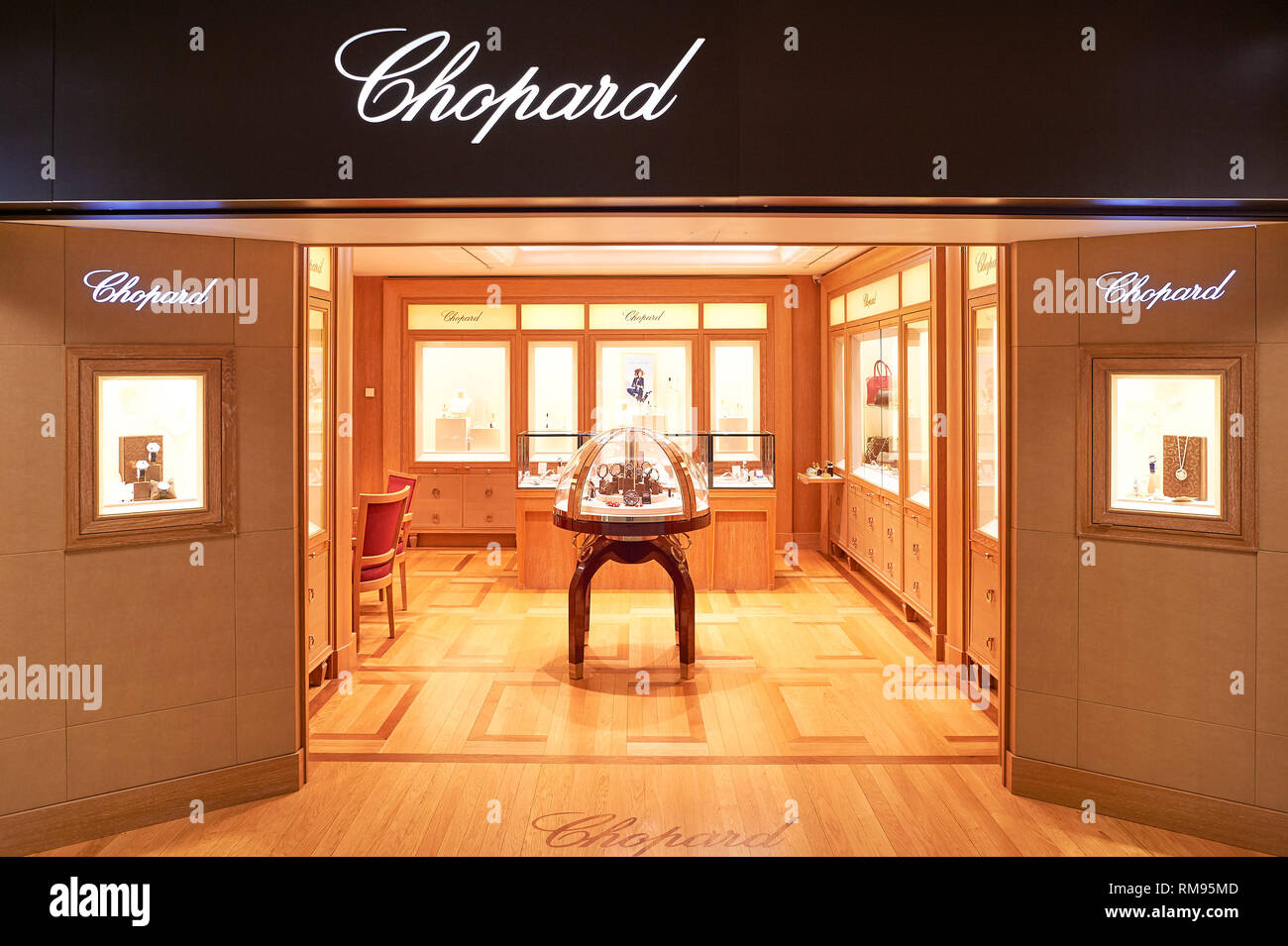 GENEVA, SWITZERLAND - NOVEMBER 19, 2015: Chopard store at Geneva ...