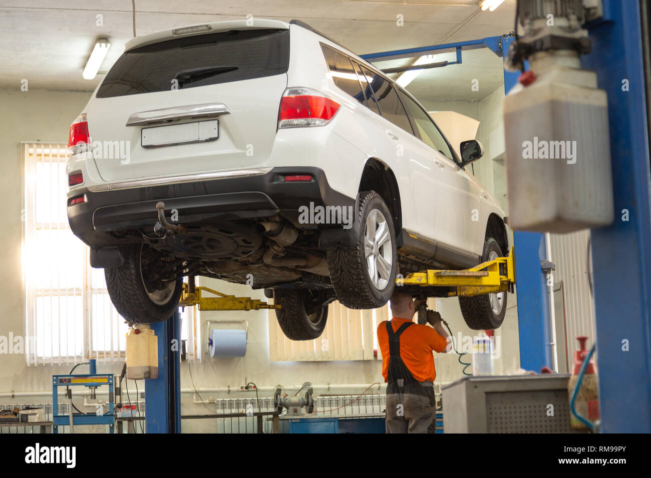 Car in service center Stock Photo - Alamy
