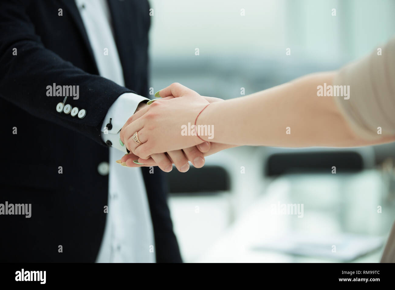 close up. business handshake of commercial partners Stock Photo - Alamy