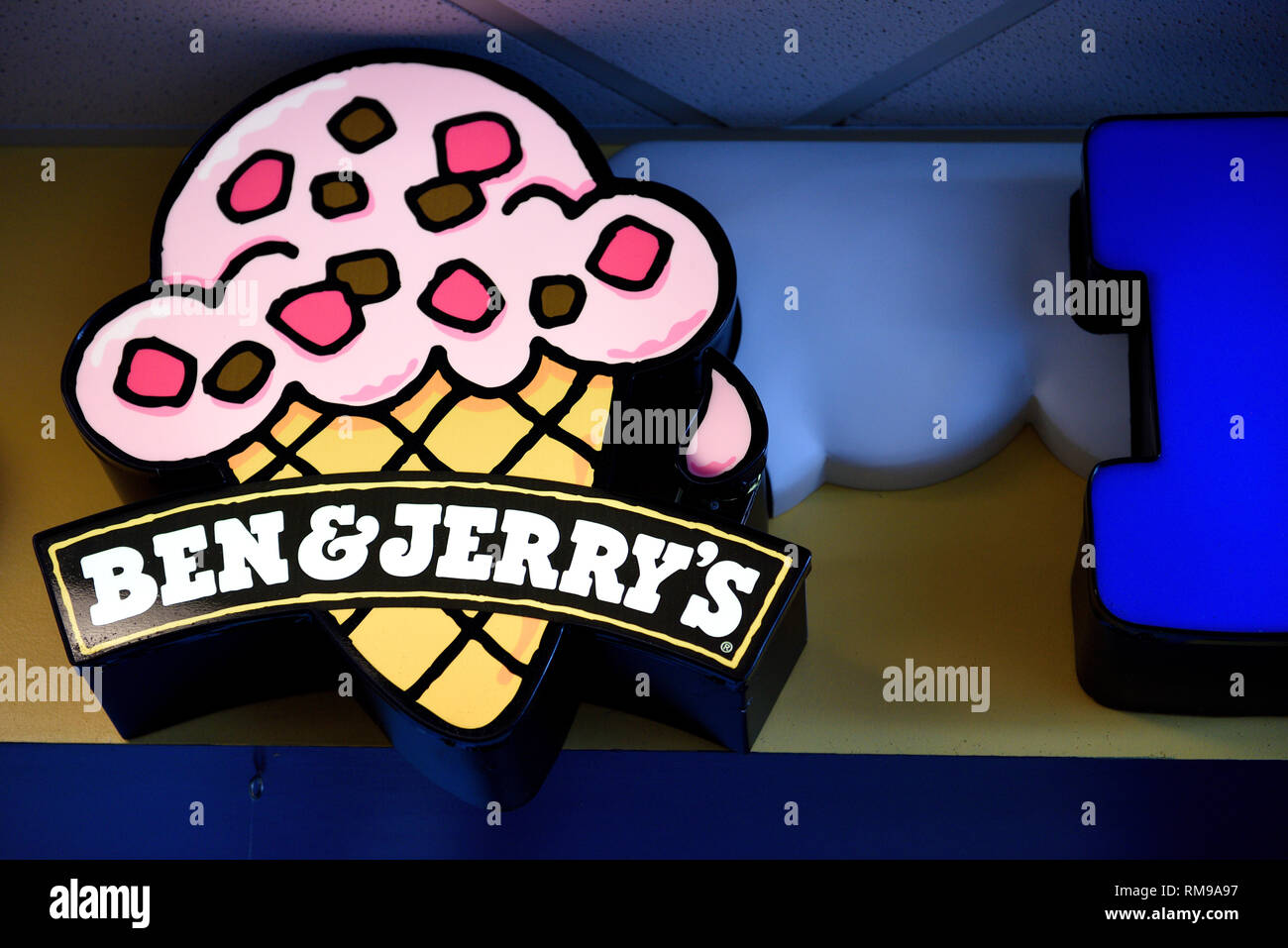 Ice Cream Signage High Resolution Stock Photography and Images - Alamy