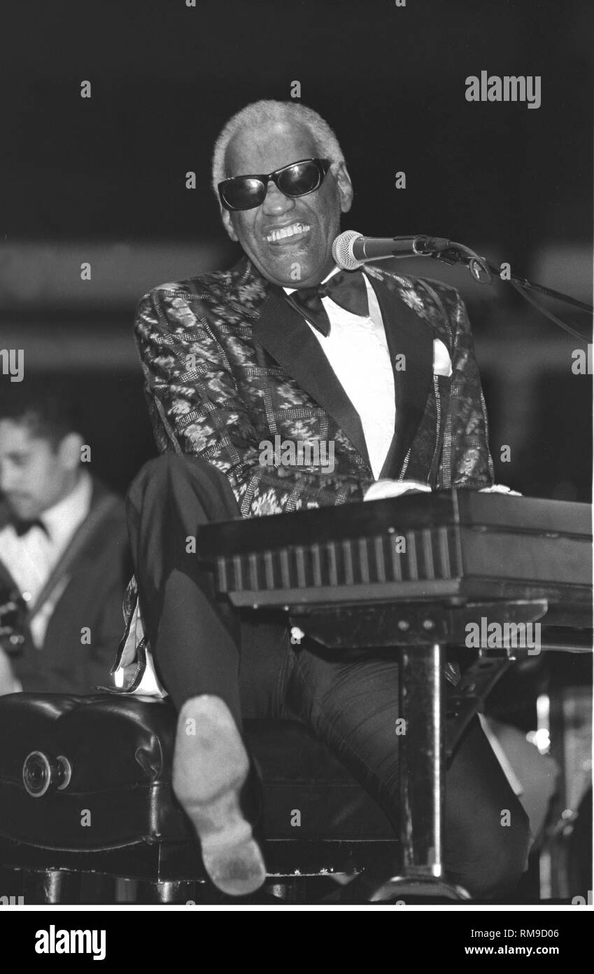 Ray charles Black and White Stock Photos & Images - Alamy