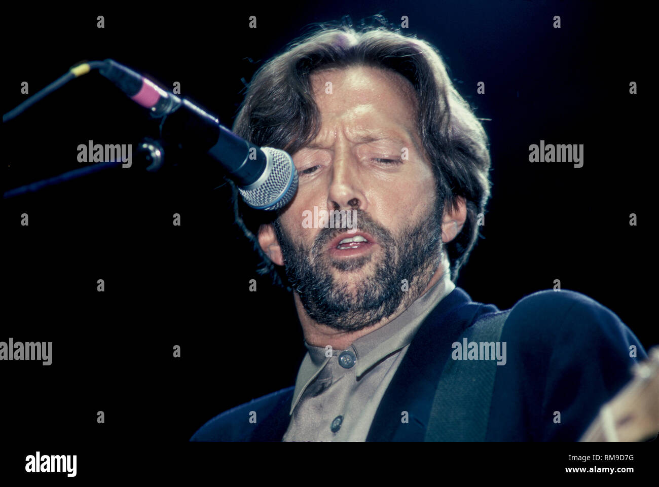 Eric clapton fender stratocaster guitar hi-res stock photography and ...