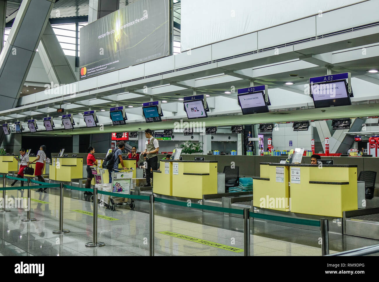 Naia terminal 4 hi-res stock photography and images - Alamy