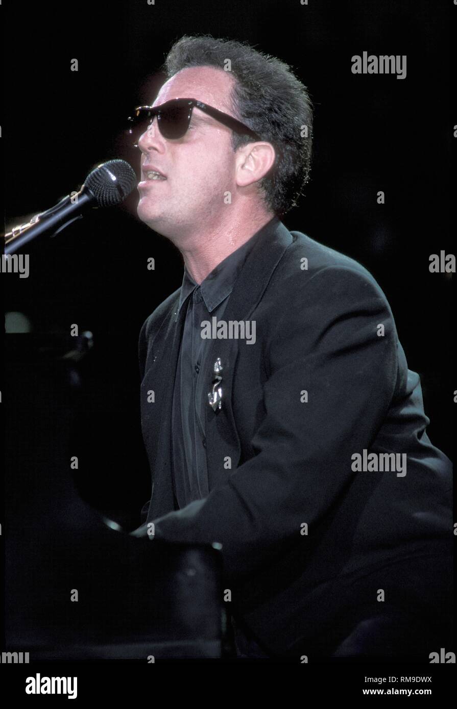 Photos of billy joel hi-res stock photography and images - Alamy