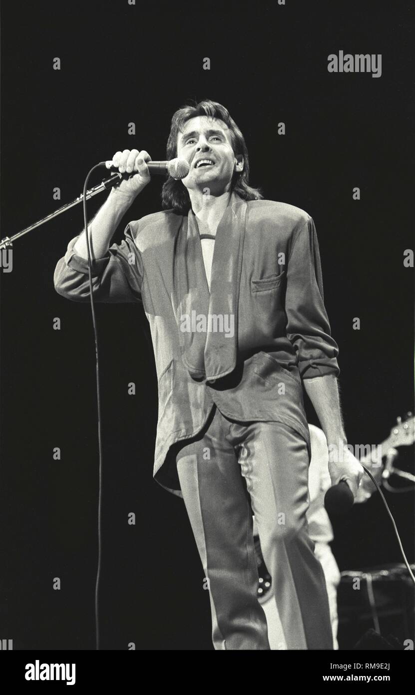 Davy jones the monkees hi-res stock photography and images - Alamy