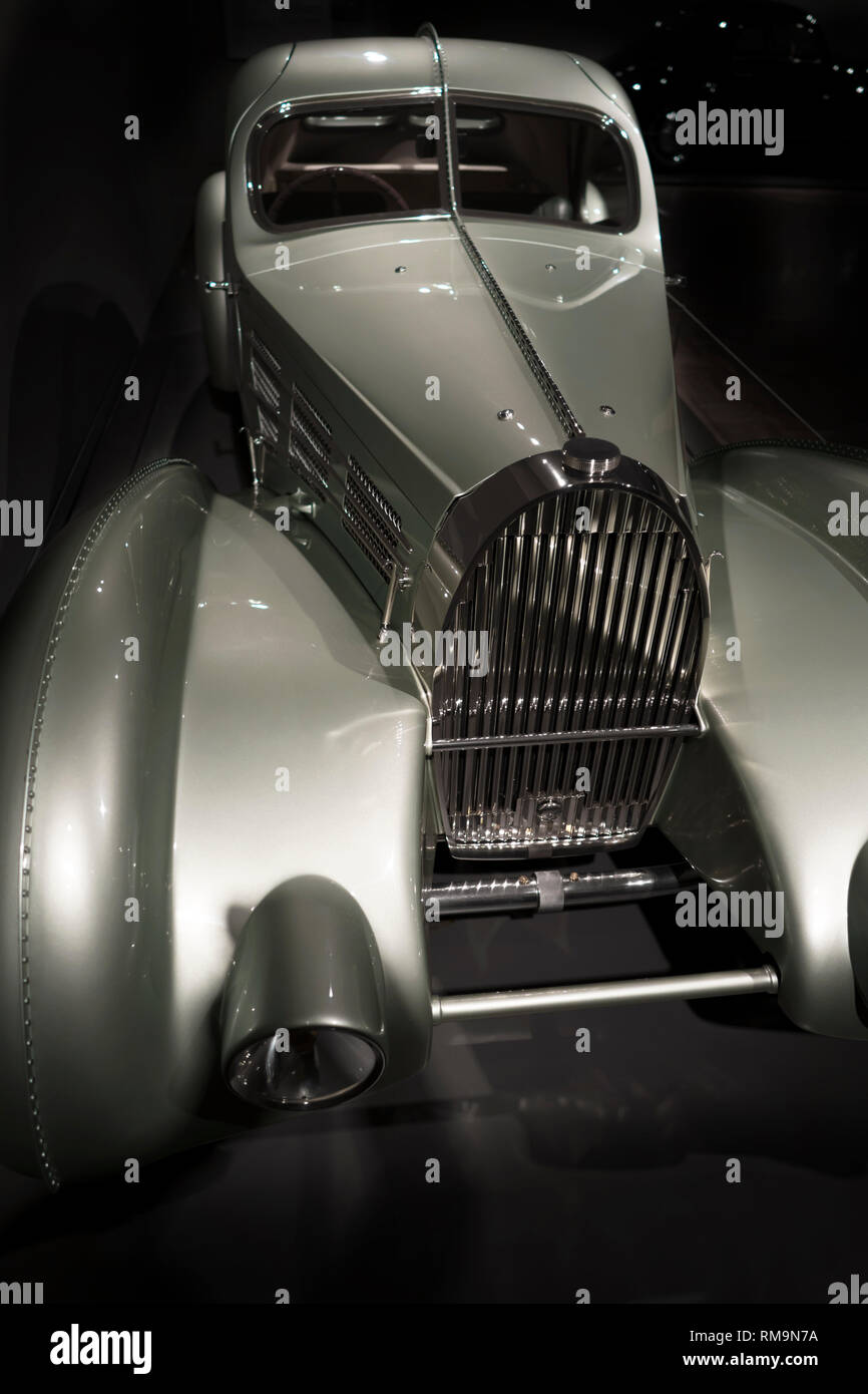 Aerodynamic car body hi-res stock photography and images - Alamy