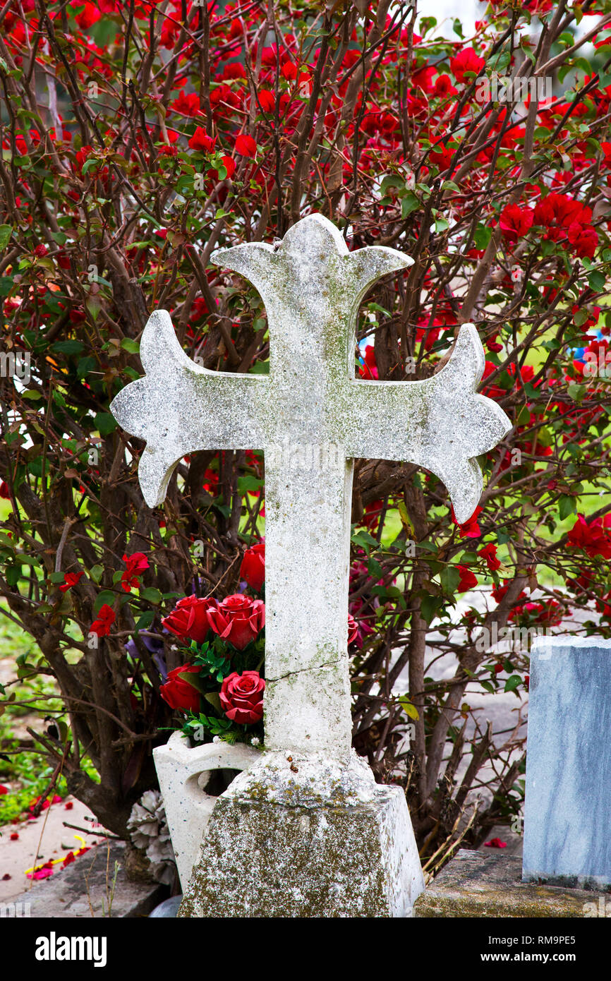 Cross crucifix headstone grave cemetery hi-res stock photography and images - Alamy
