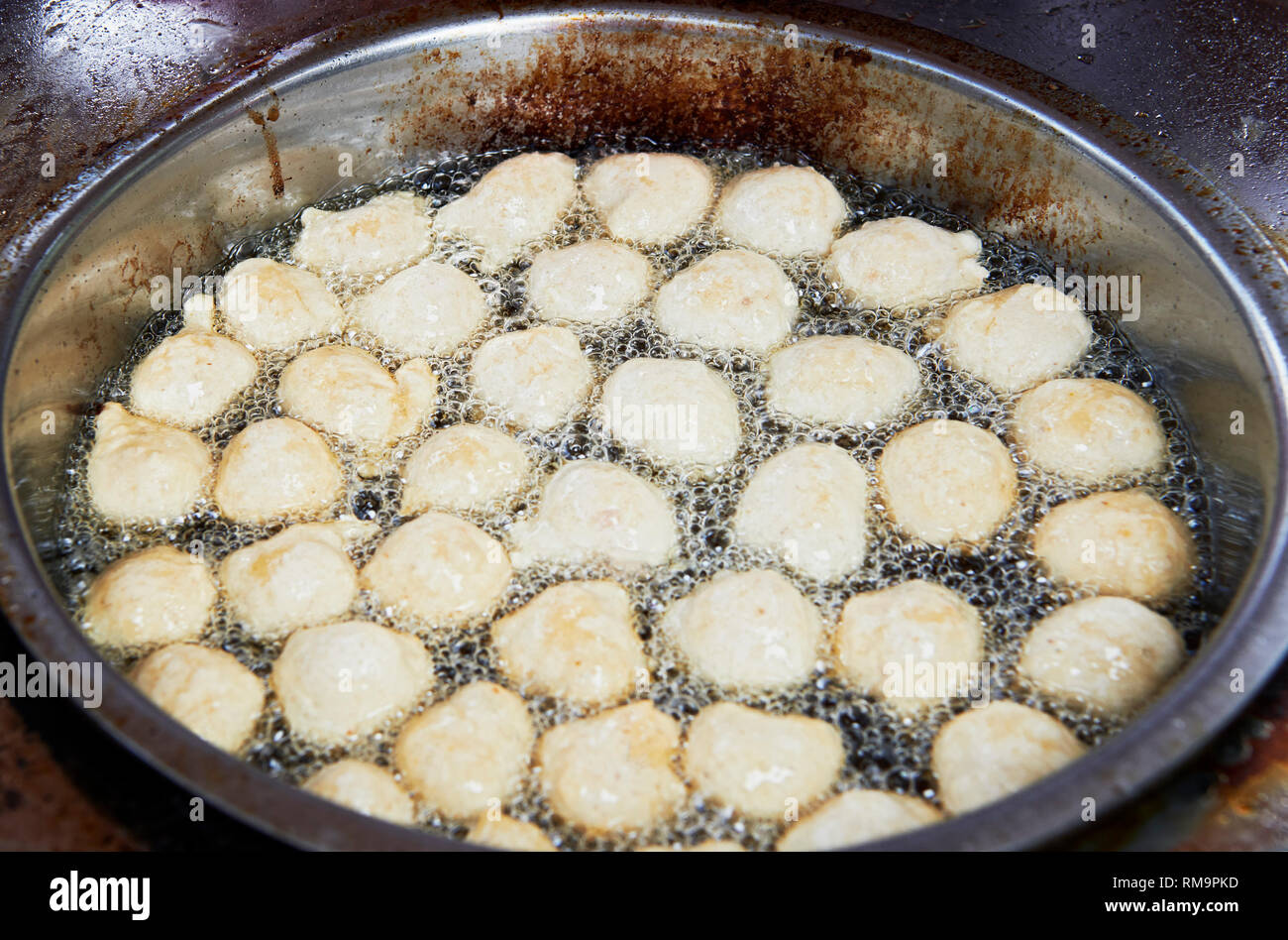 Dirty street food hi-res stock photography and images - Alamy