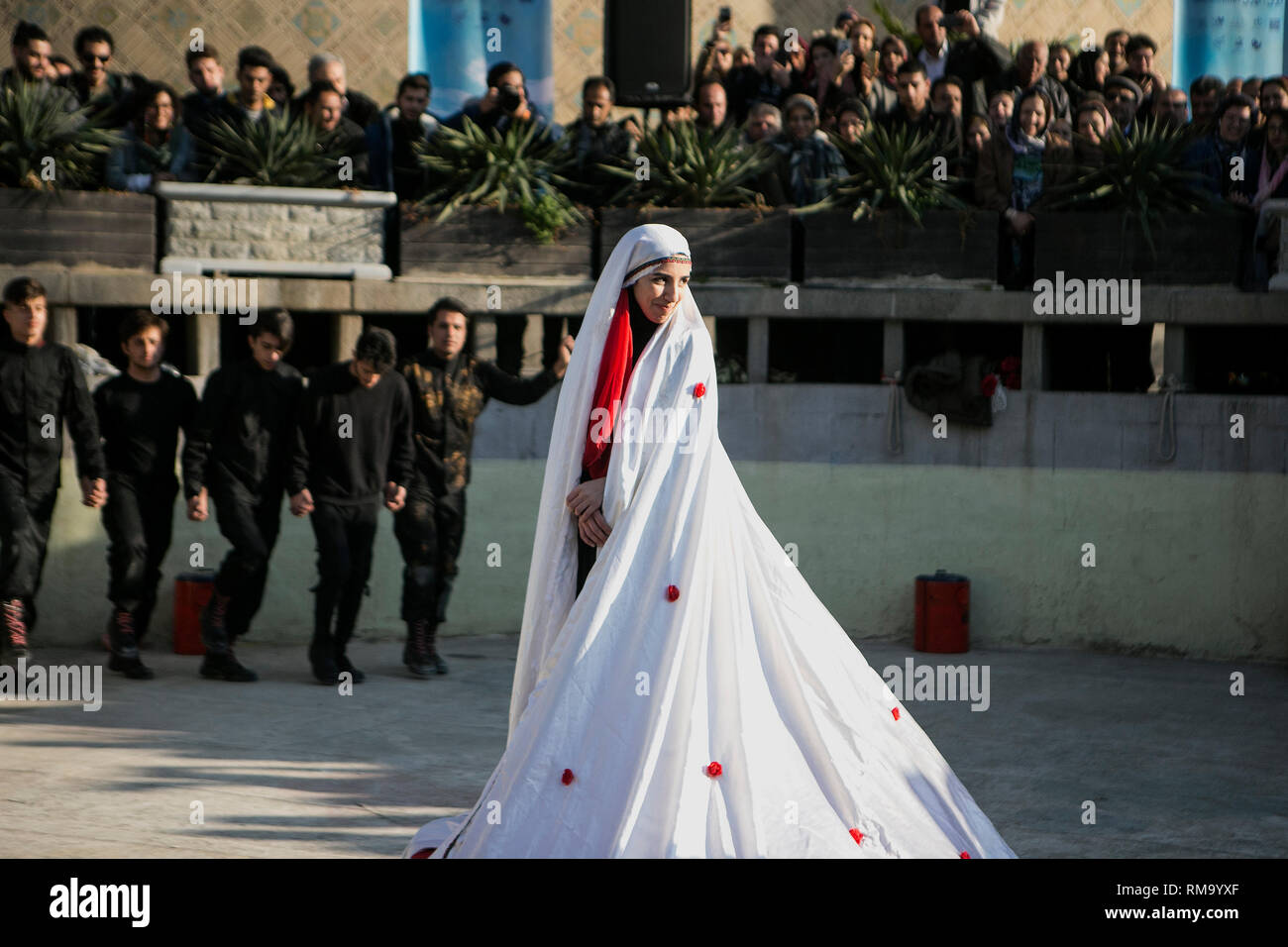 Iranian actress hi-res stock photography and images - Alamy