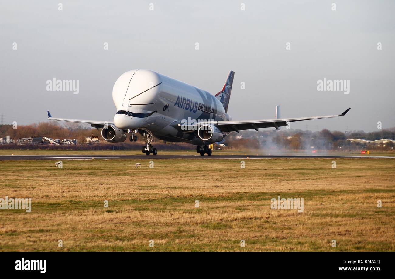 Rolls royce workers hi-res stock photography and images - Alamy