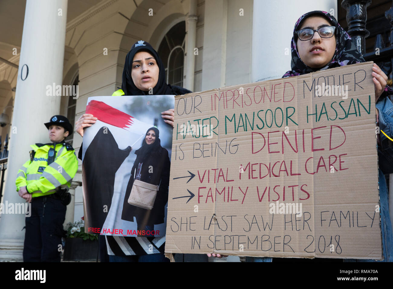 Protest at the bahrain embassy hi-res stock photography and images - Alamy