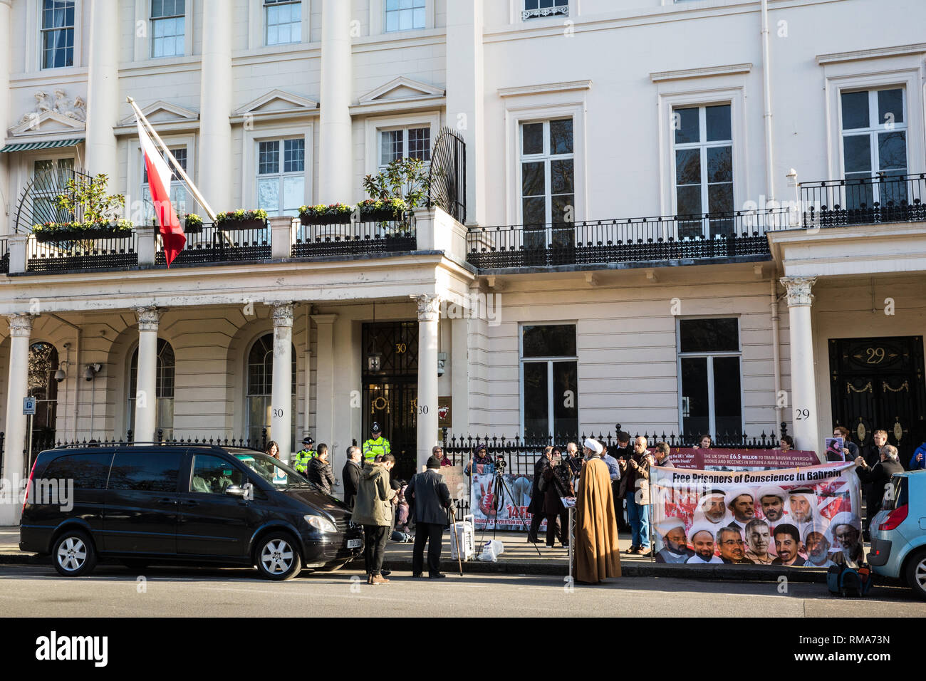 Protest at the bahrain embassy hi-res stock photography and images - Alamy