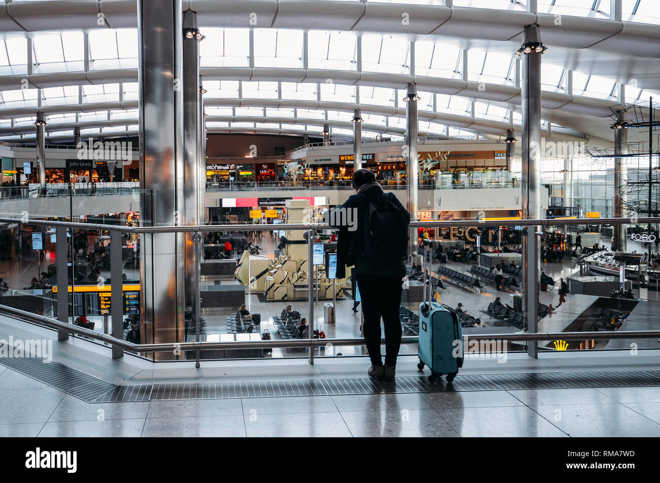 Passengers use terminal 3 of heathrow airport hi-res stock photography ...