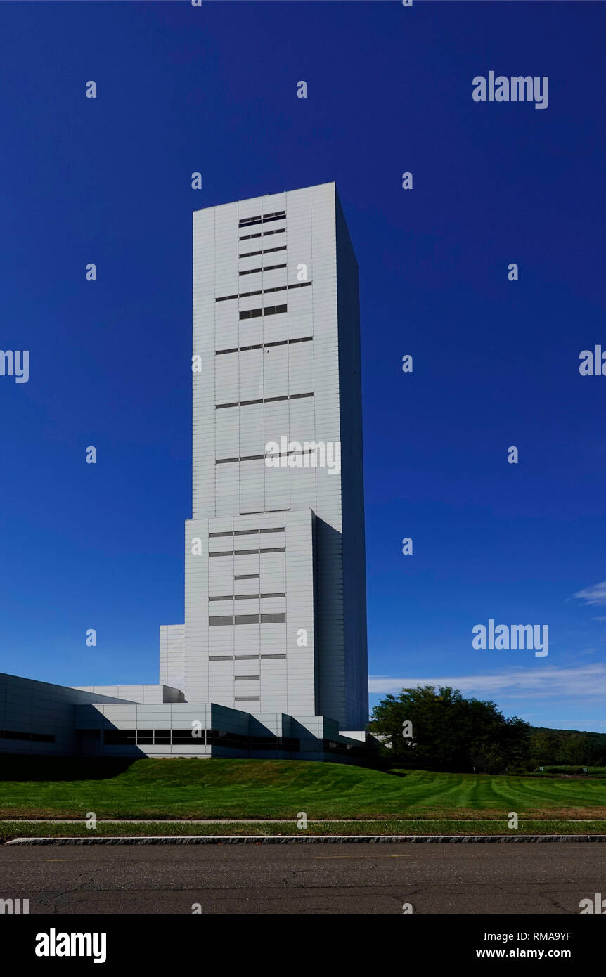 Otis elevator hi-res stock photography and images - Alamy