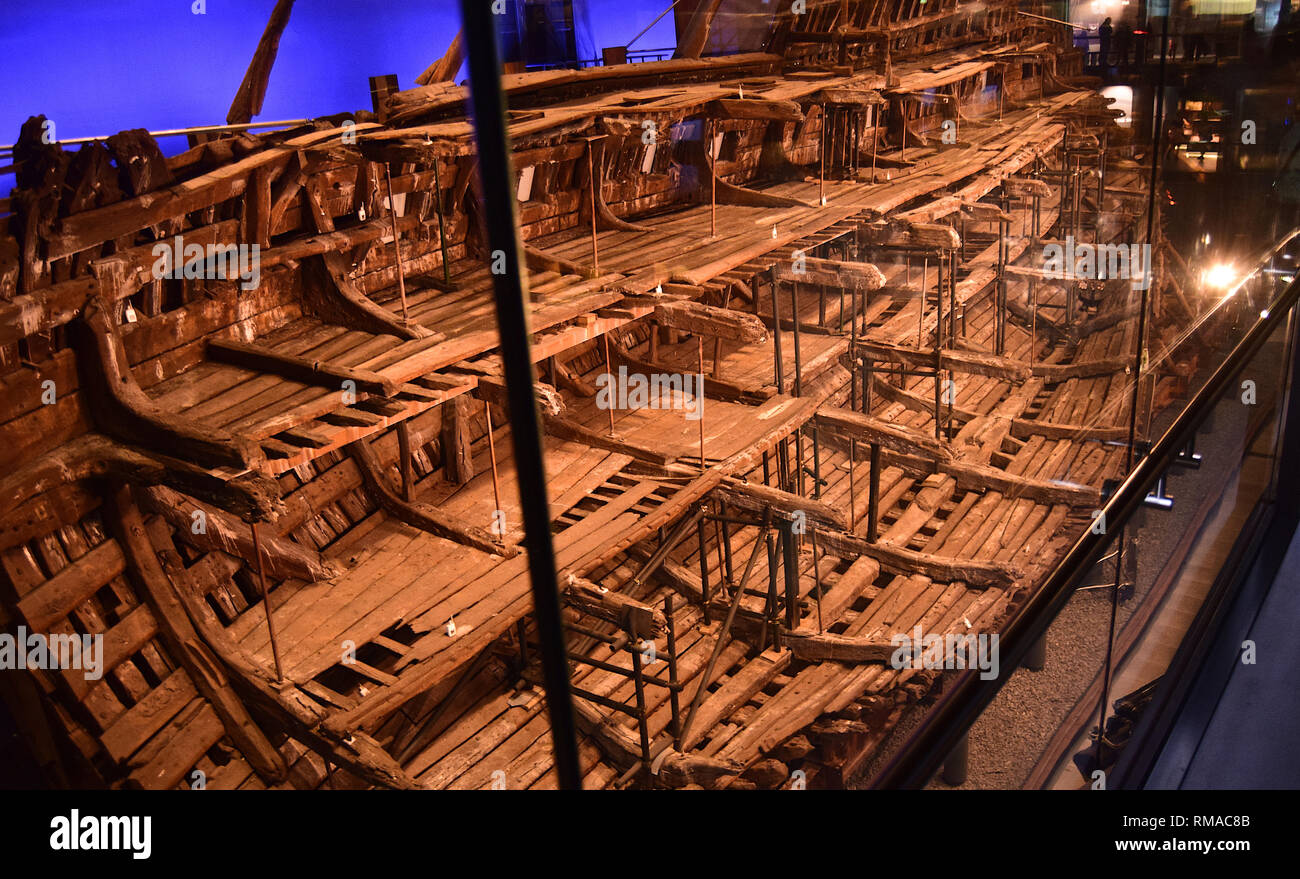 Portsmouth Historic Dockyard, Portsmouth, Hampshire, 240916 Stock Photo ...