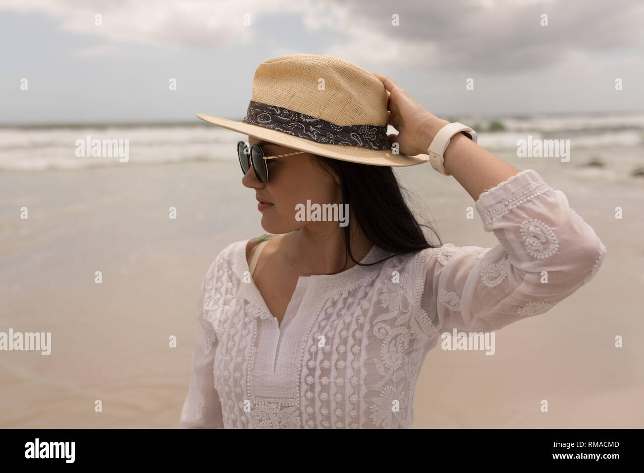 Holding hat hi-res stock photography and images - Alamy