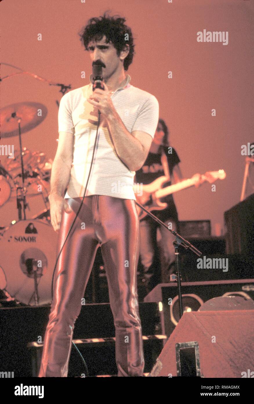 Frank zappa hi-res stock photography and images - Alamy