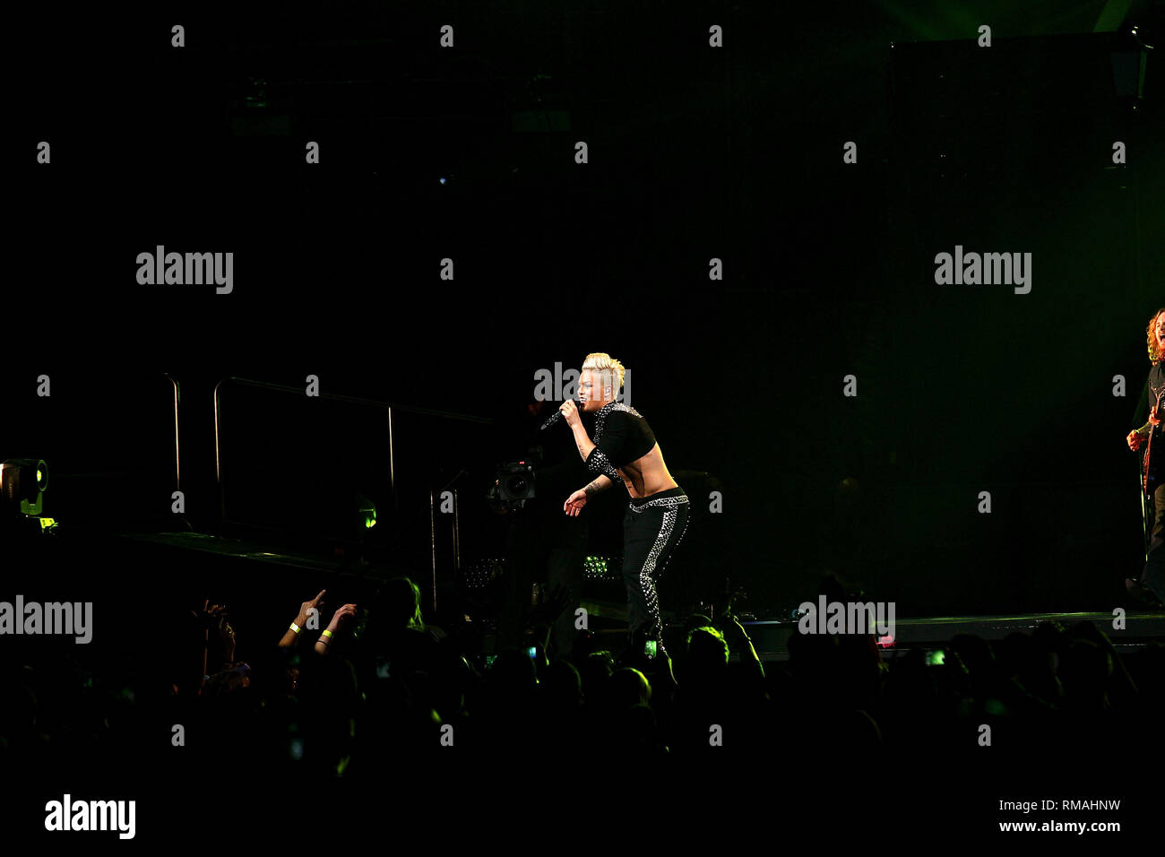 Pink project concert hi-res stock photography and images - Alamy