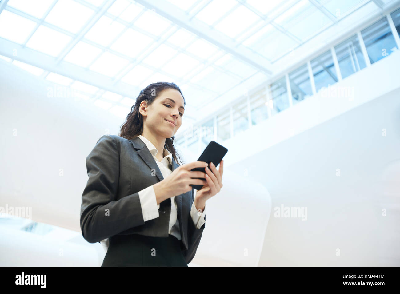 Notification scrolling hi-res stock photography and images - Alamy