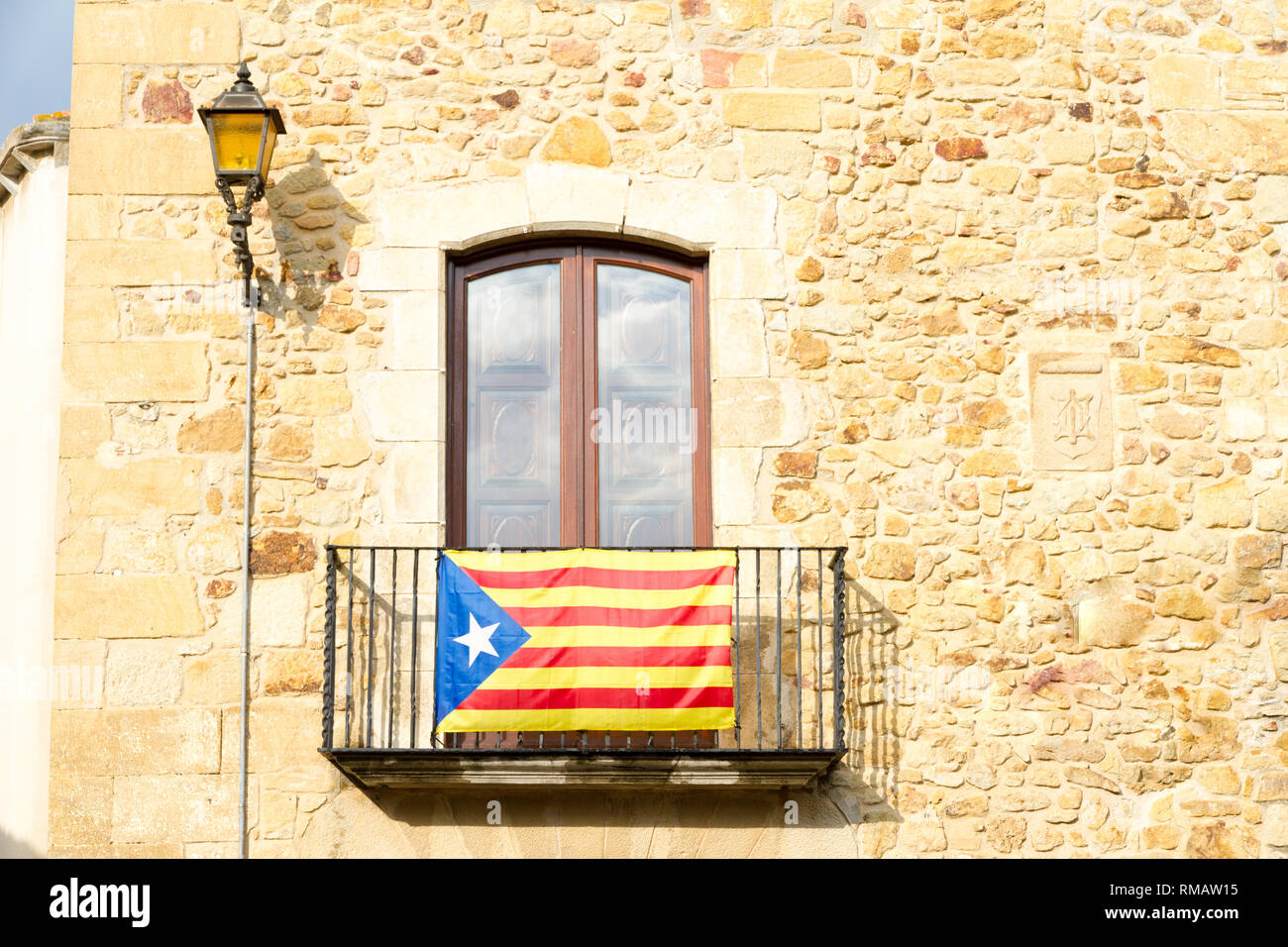 Red estelada hi-res stock photography and images - Alamy