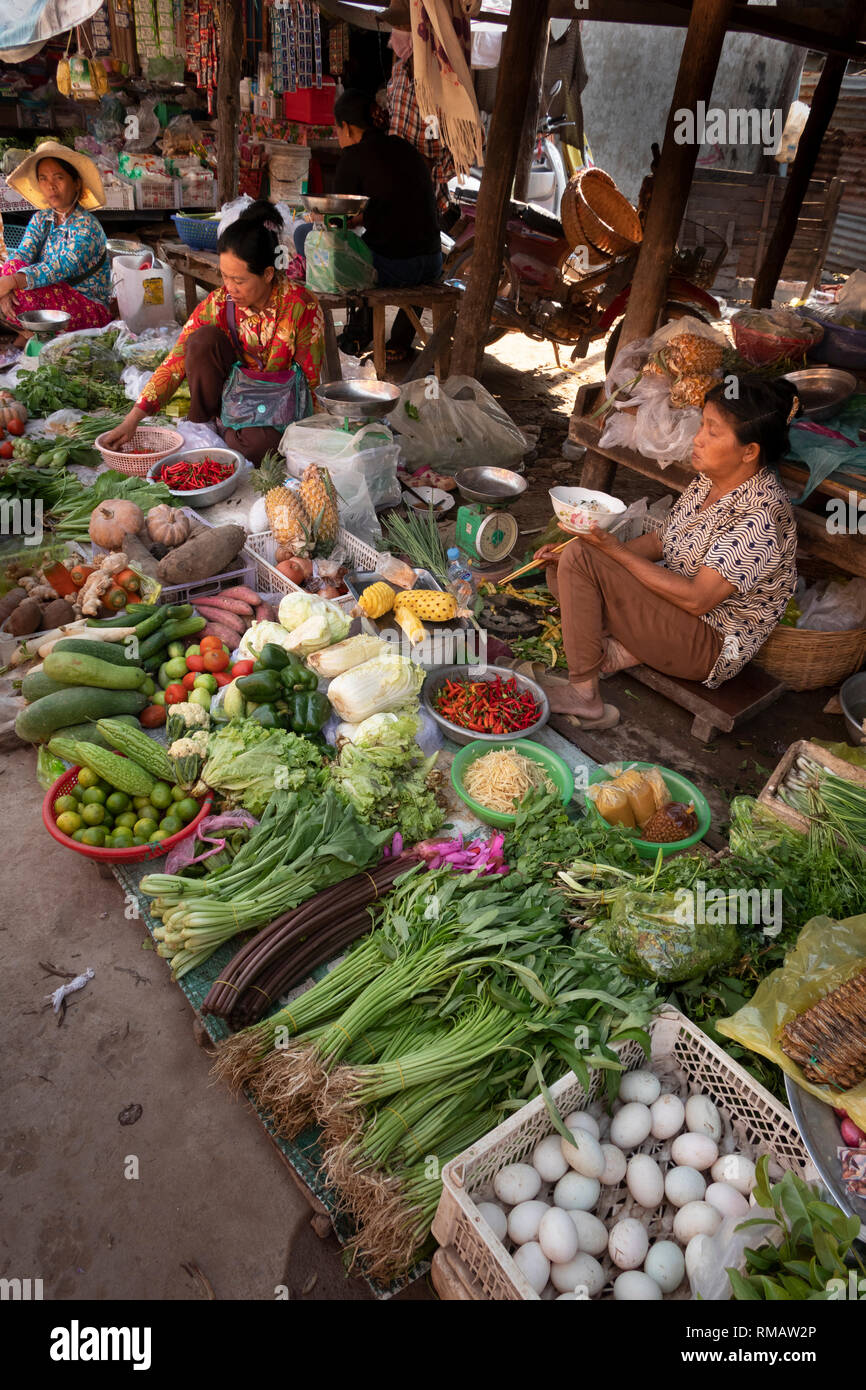 Cambodia, Kampot Province, Kampot, Fish Island Road, small local market ...