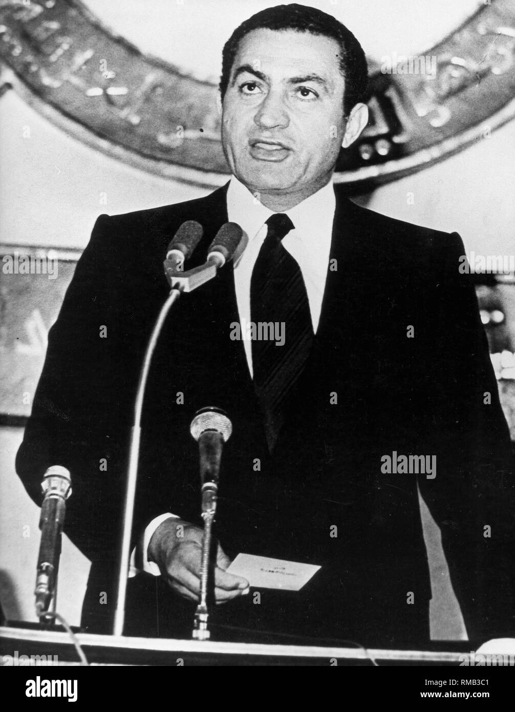 Hosni mubarak hi-res stock photography and images - Alamy