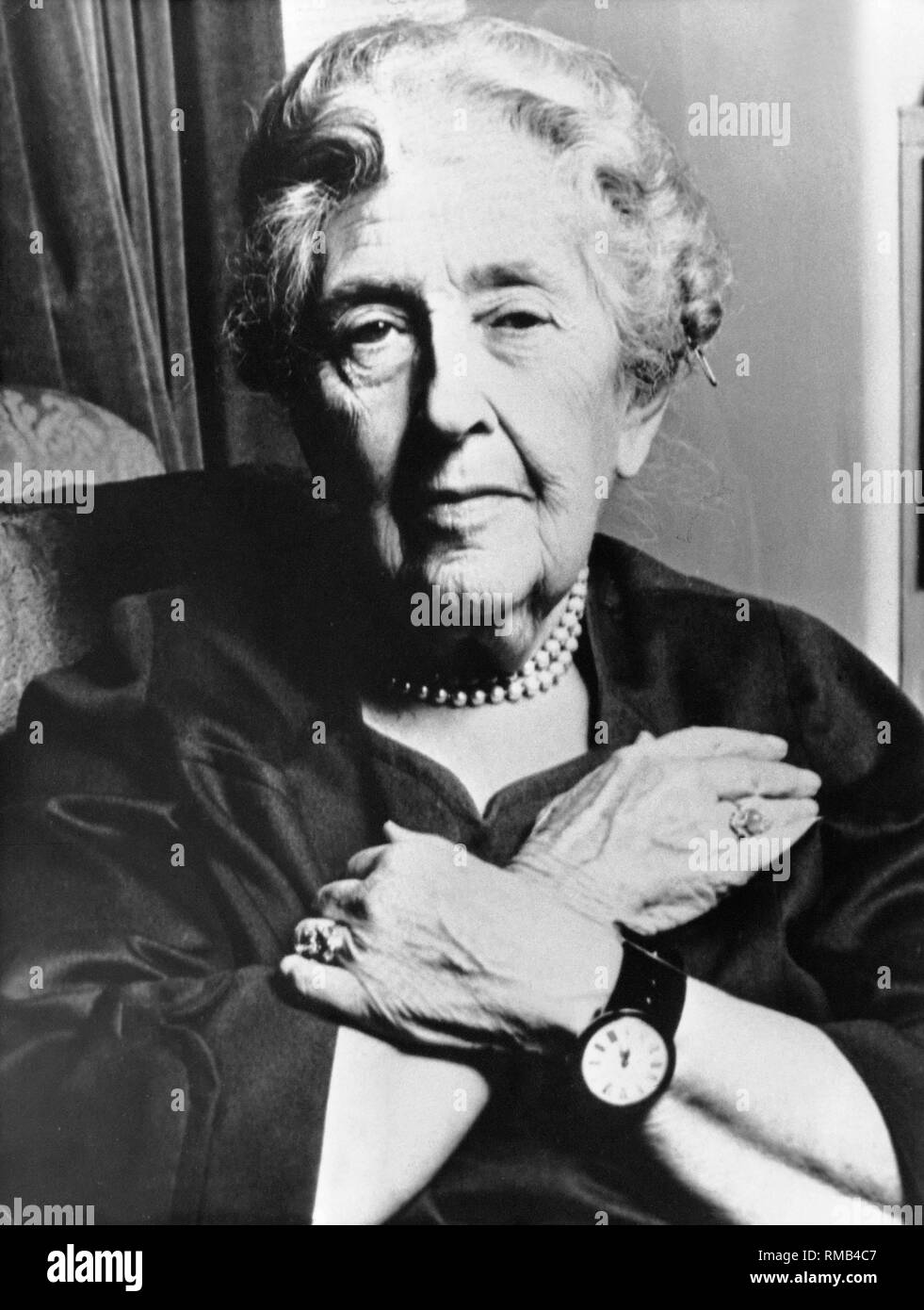 Agatha christie portrait hi-res stock photography and images - Alamy