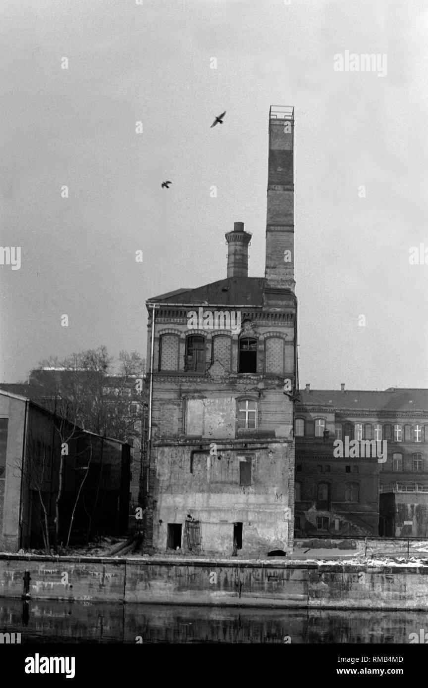 Old factory on the Spree, between the Weidendammer bridge and today's ...