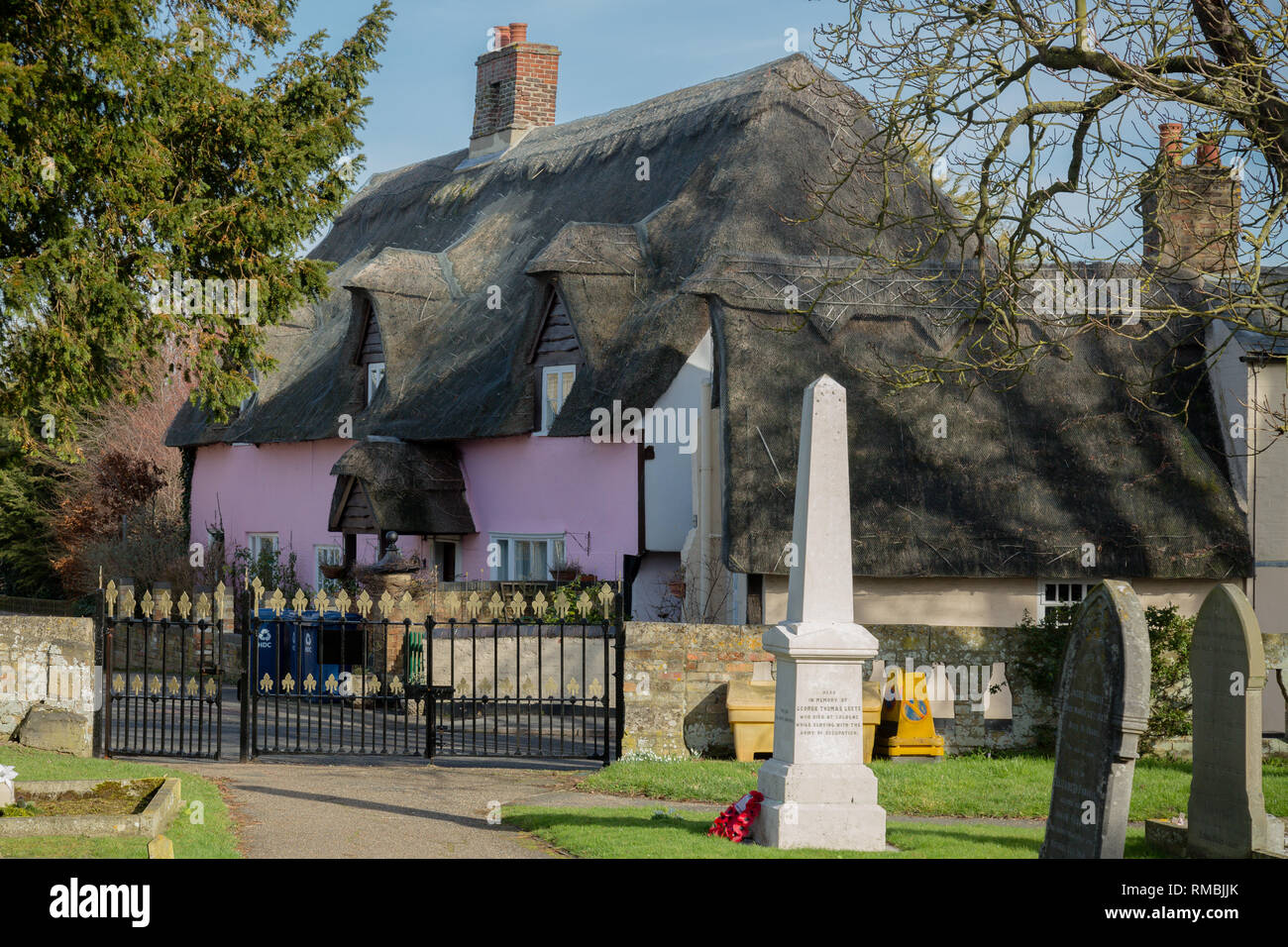 Pink house with thatched roof hi-res stock photography and images - Alamy