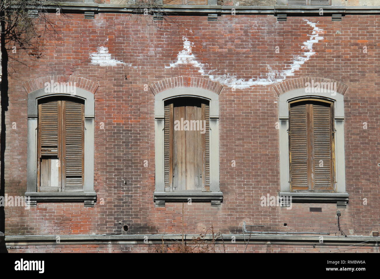 Old red brick house hi-res stock photography and images - Alamy