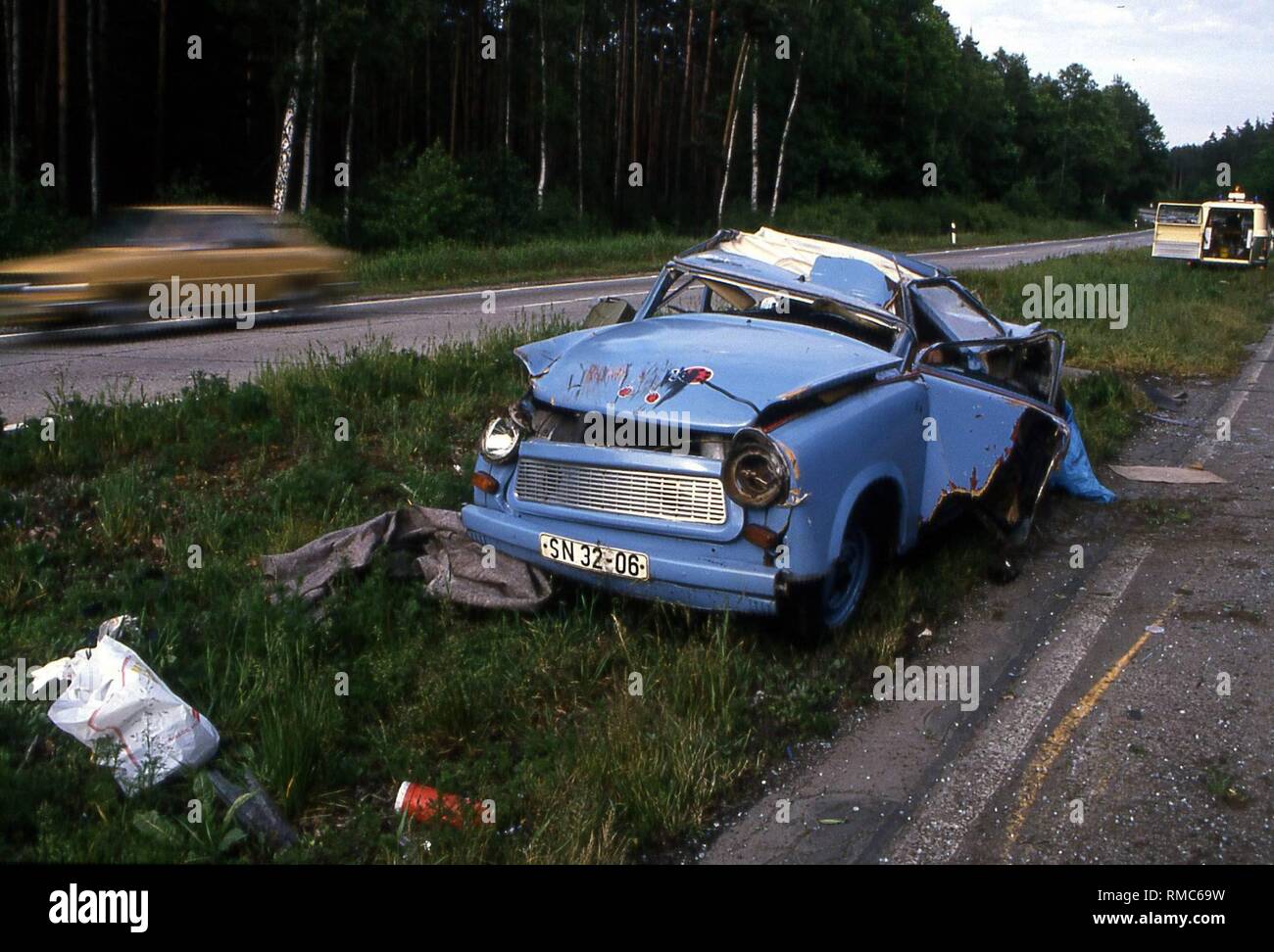 Car wreck trabant hi-res stock photography and images - Alamy