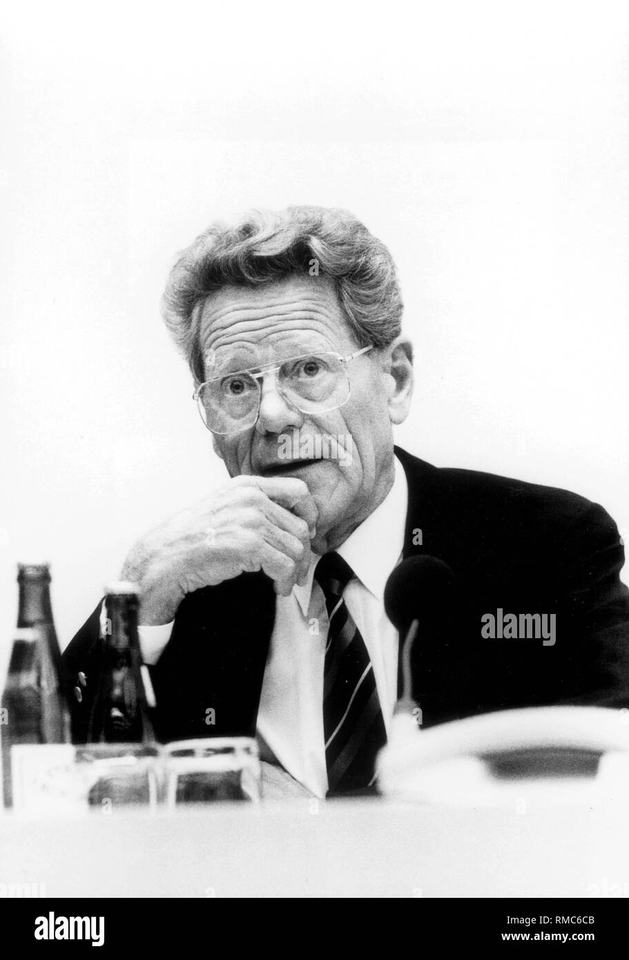 Hans Kueng (born 1928), Swiss religious scholar Stock Photo - Alamy