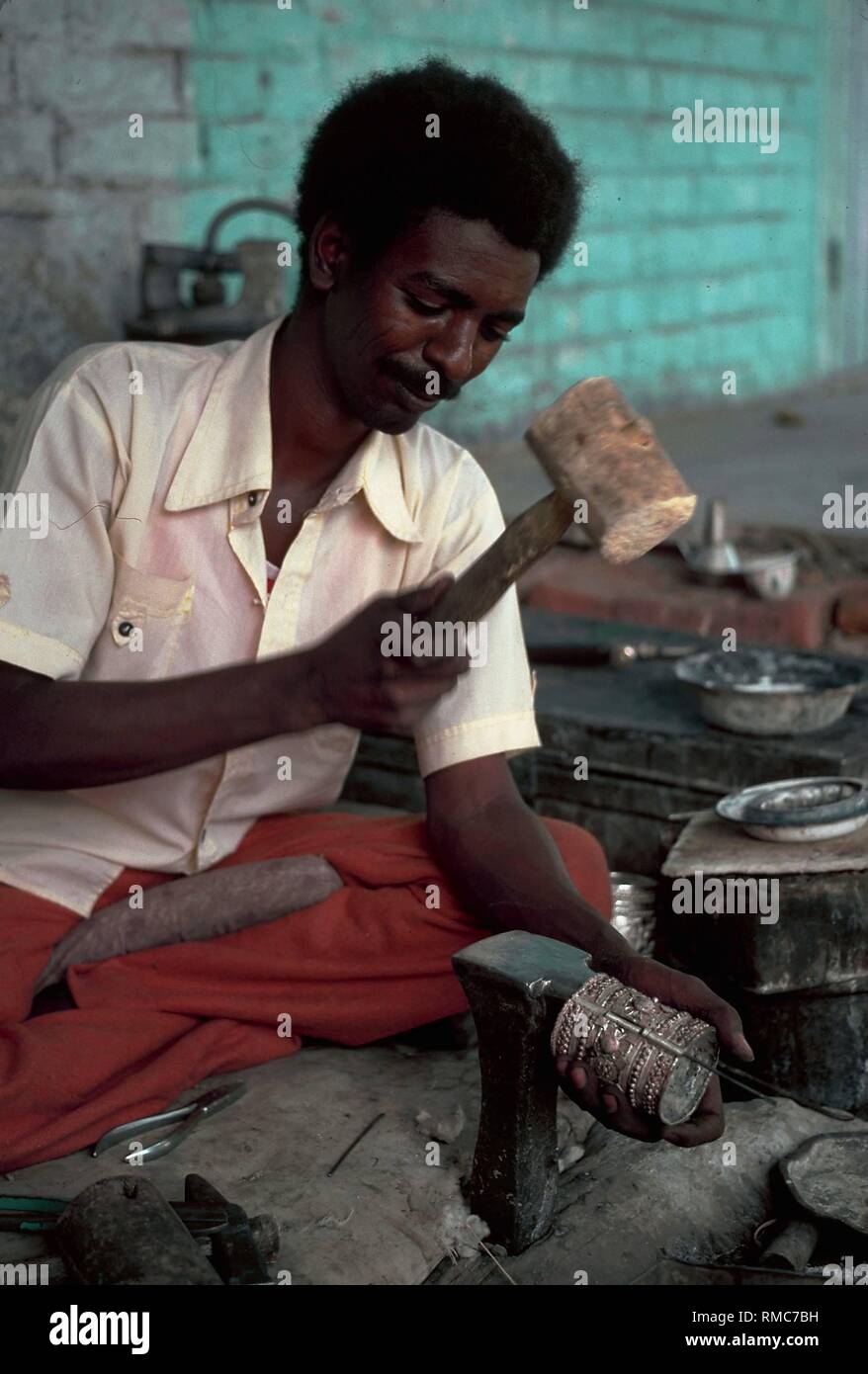 Silversmith workshop hi-res stock photography and images - Alamy
