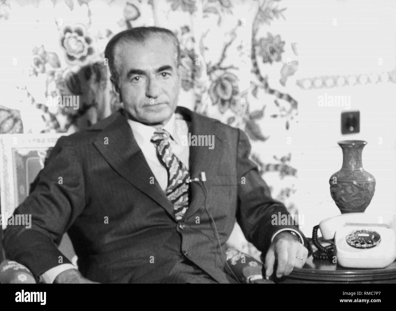 Persian royalty hi-res stock photography and images - Alamy