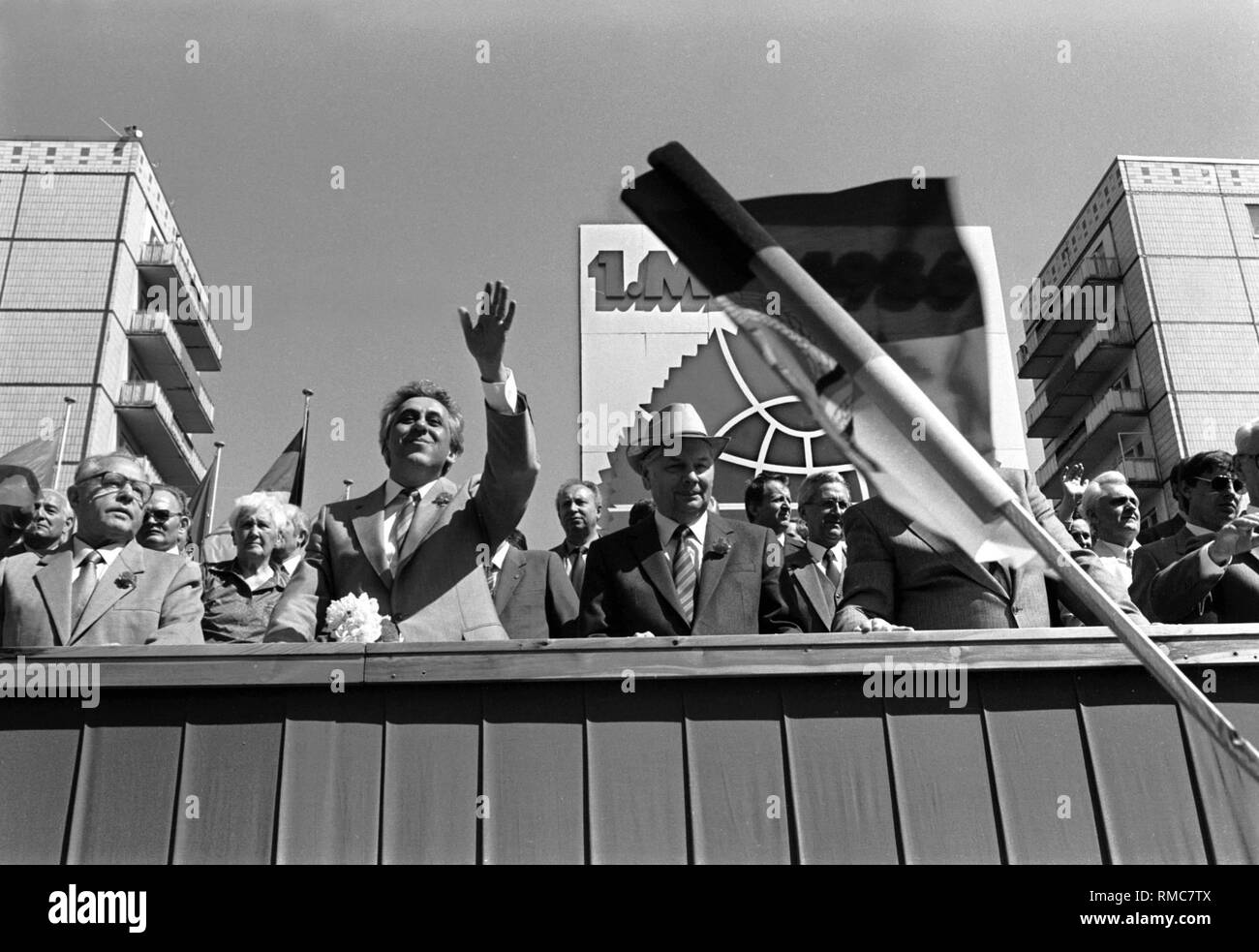 May Day demonstration in the Karl-Marx-Allee, tribune of the state and ...